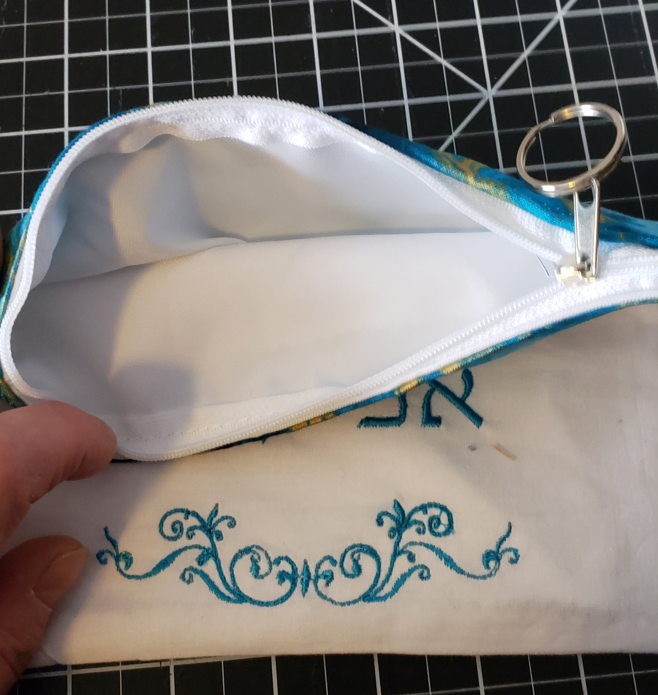 Embroidered Hebrew Matzah Afikomen set for Passover Seder