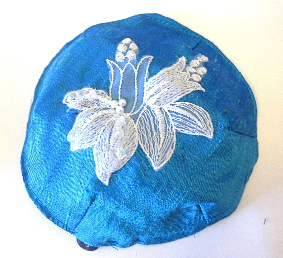 Silk small kippah lace flower