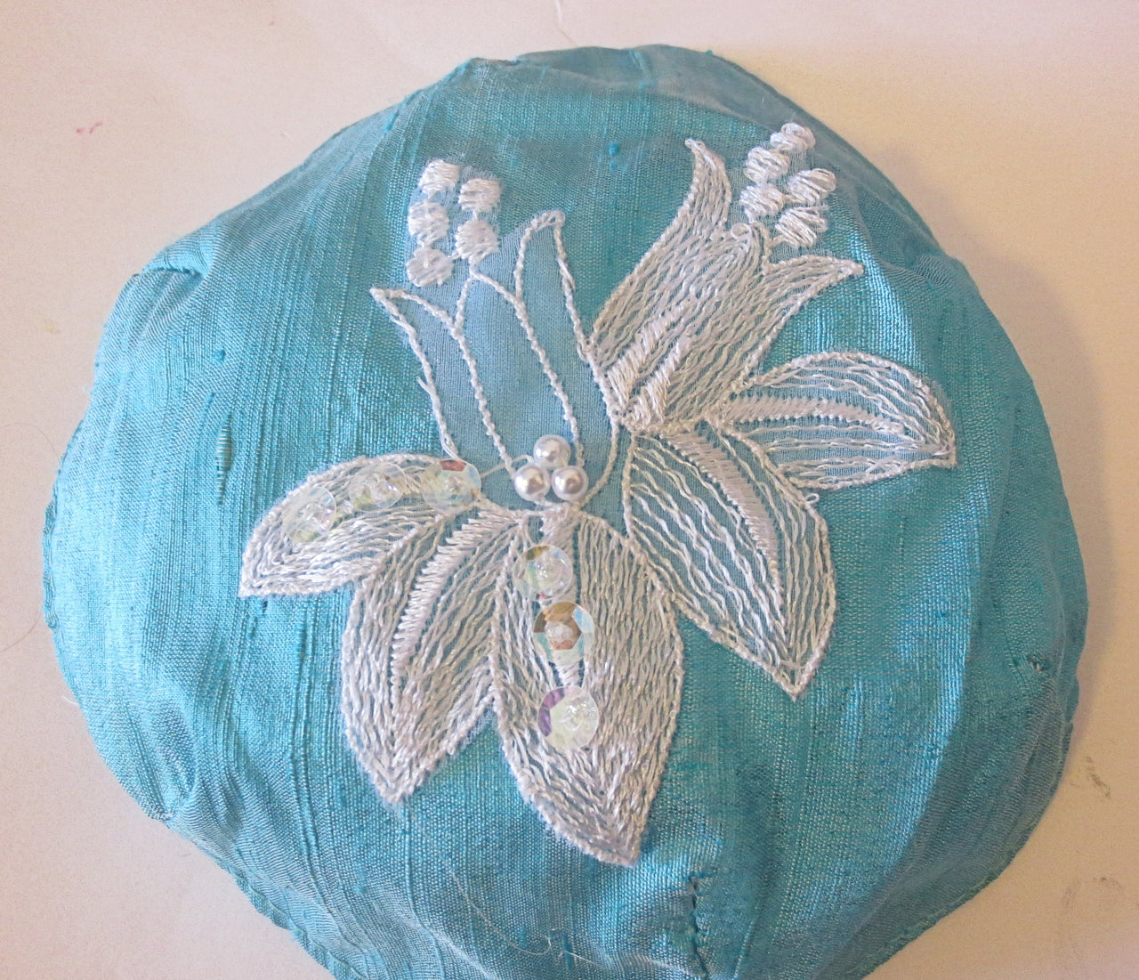 Silk small kippah lace flower
