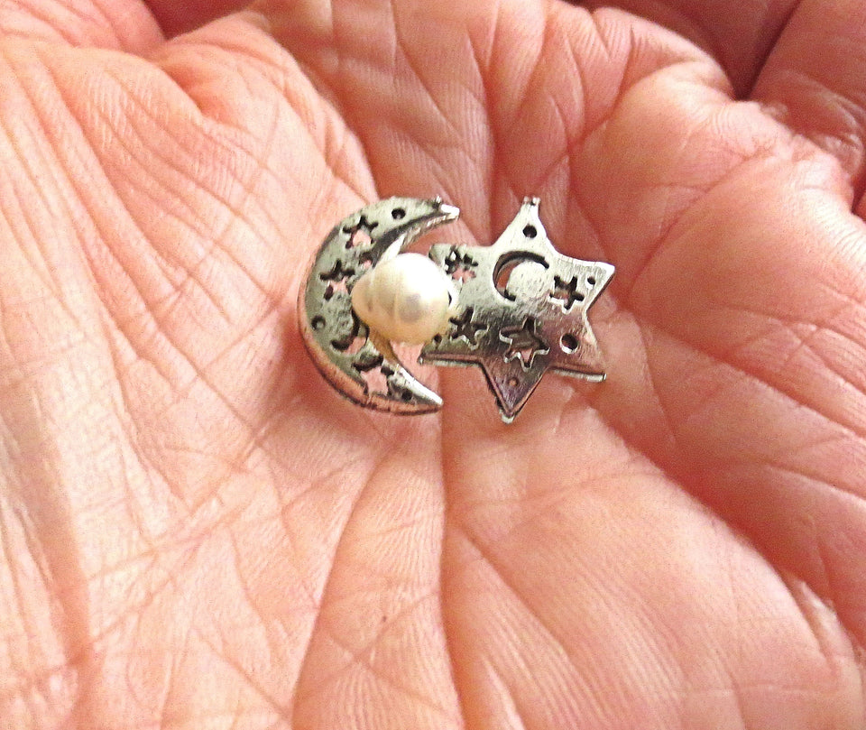 Rosh Hodesh or Chodesh gemstone brooch or pin